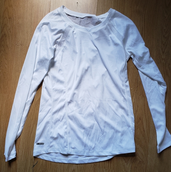 Tops | Dri Fit White Long Sleeve Workout Shirt Size Small | Poshmark